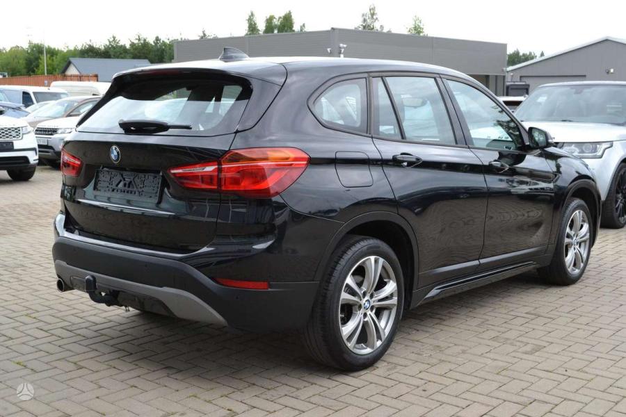 Melns BMW X1 2015 Viļņa, ar dzinēja tilpumu 2.00 L un nobraukumu 275 tūkst. km par 12500 €, foto 11 vietnē AUTOMOTO.COM.LV