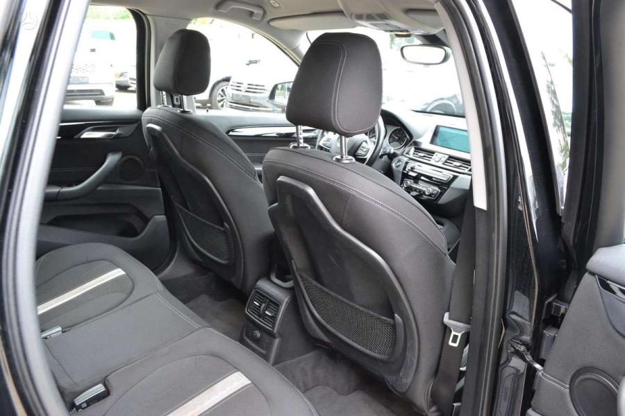 Melns BMW X1 2015 Viļņa, ar dzinēja tilpumu 2.00 L un nobraukumu 275 tūkst. km par 12500 €, foto 23 vietnē AUTOMOTO.COM.LV