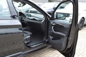 Melns BMW X1 2015 Viļņa, ar dzinēja tilpumu 2.00 L un nobraukumu 275 tūkst. km par 12500 €, foto 25 vietnē AUTOMOTO.COM.LV