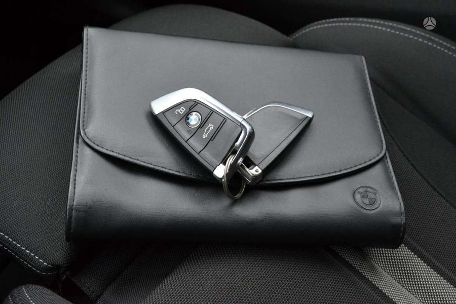 Melns BMW X1 2015 Viļņa, ar dzinēja tilpumu 2.00 L un nobraukumu 275 tūkst. km par 12500 €, foto 37 vietnē AUTOMOTO.COM.LV