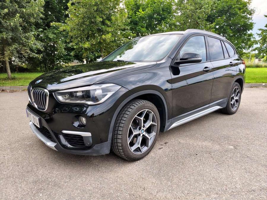 Black BMW X1 2015 in Kaunas, with an engine capacity of 2.00 L and mileage of 280 thousand km for 12000 €, photo 1 on AUTOMOTO.COM.LV