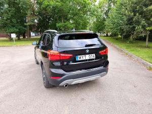 Black BMW X1 2015 in Kaunas, with an engine capacity of 2.00 L and mileage of 280 thousand km for 12000 €, photo 5 on AUTOMOTO.COM.LV