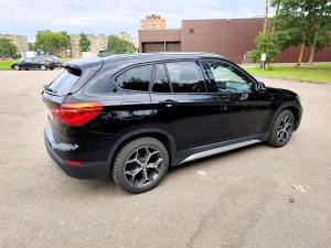 Black BMW X1 2015 in Kaunas, with an engine capacity of 2.00 L and mileage of 280 thousand km for 12000 €, photo 6 on AUTOMOTO.COM.LV