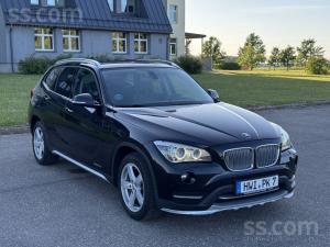 Black BMW X1 2015 in Cesis, with an engine capacity of 2.00 L and mileage of 290 thousand km for 8750 €, photo 4 on AUTOMOTO.COM.LV