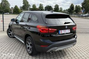 Melns BMW X1 2015 Jelgava, ar dzinēja tilpumu 2.00 L un nobraukumu 0 tūkst. km par 14500 €, foto 4 vietnē AUTOMOTO.COM.LV