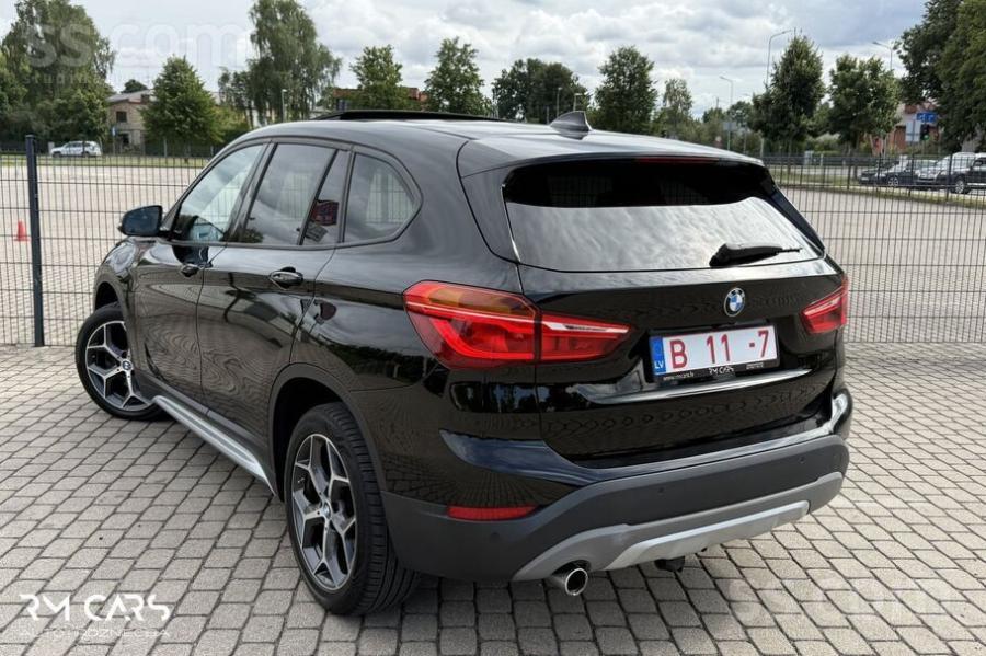 Melns BMW X1 2015 Jelgava, ar dzinēja tilpumu 2.00 L un nobraukumu 0 tūkst. km par 14500 €, foto 4 vietnē AUTOMOTO.COM.LV