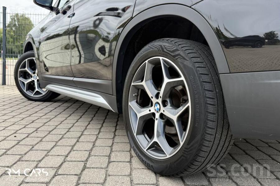 Melns BMW X1 2015 Jelgava, ar dzinēja tilpumu 2.00 L un nobraukumu 0 tūkst. km par 14500 €, foto 9 vietnē AUTOMOTO.COM.LV