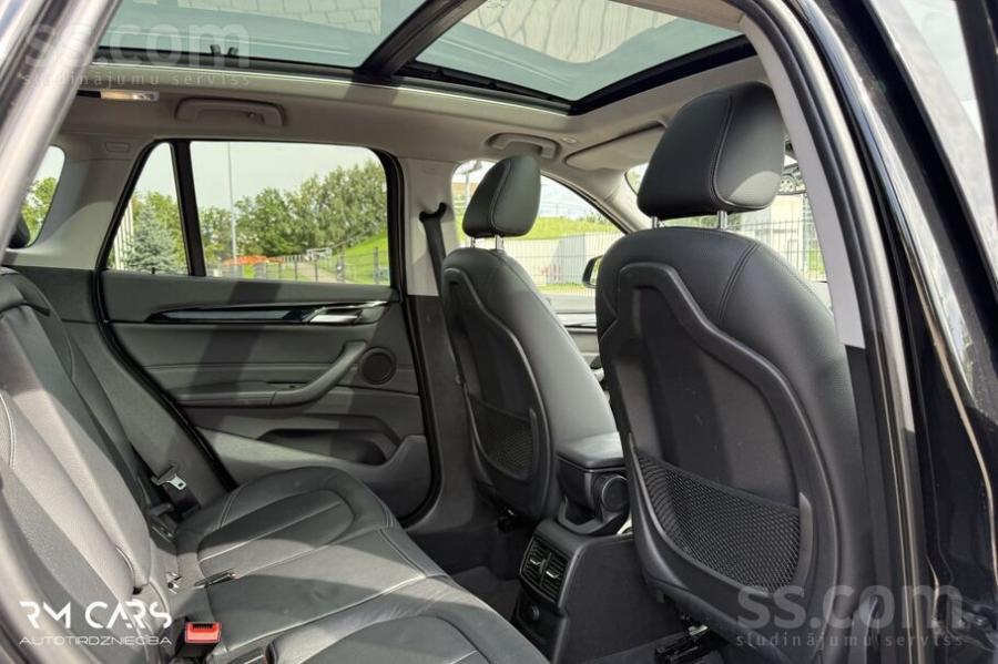 Melns BMW X1 2015 Jelgava, ar dzinēja tilpumu 2.00 L un nobraukumu 0 tūkst. km par 14500 €, foto 15 vietnē AUTOMOTO.COM.LV