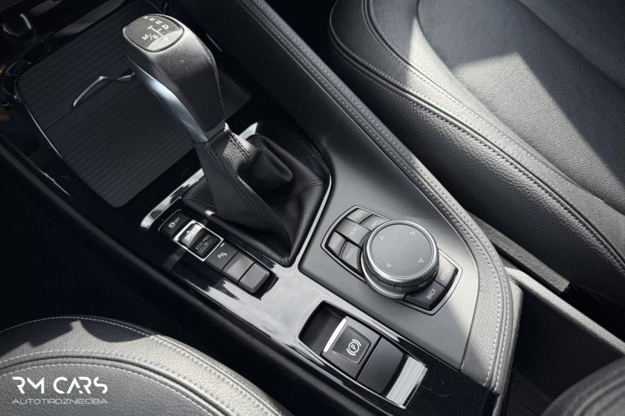 Melns BMW X1 2015 Jelgava, ar dzinēja tilpumu 2.00 L un nobraukumu 166 tūkst. km par 14500 €, foto 21 vietnē AUTOMOTO.COM.LV