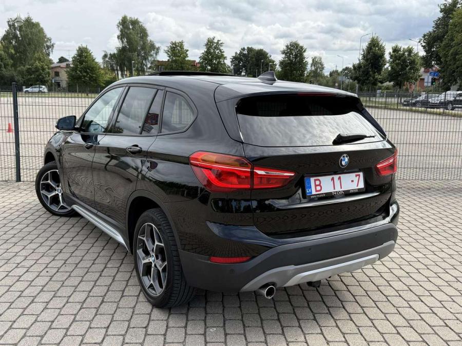 Melns BMW X1 2015 Joniškis, ar dzinēja tilpumu 2.00 L un nobraukumu 166 tūkst. km par 14250 €, foto 4 vietnē AUTOMOTO.COM.LV