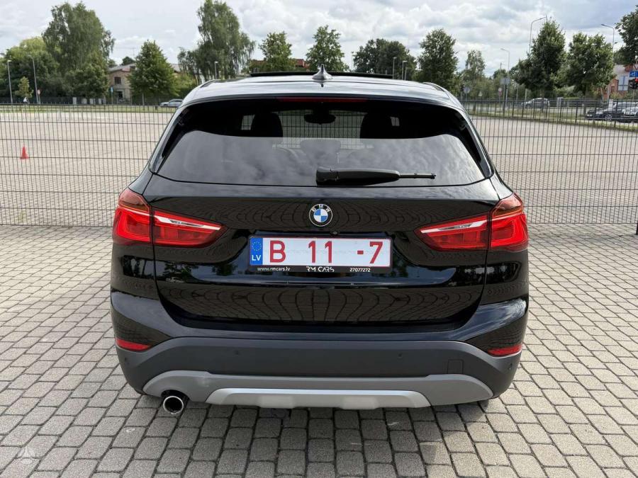 Melns BMW X1 2015 Joniškis, ar dzinēja tilpumu 2.00 L un nobraukumu 166 tūkst. km par 14250 €, foto 7 vietnē AUTOMOTO.COM.LV