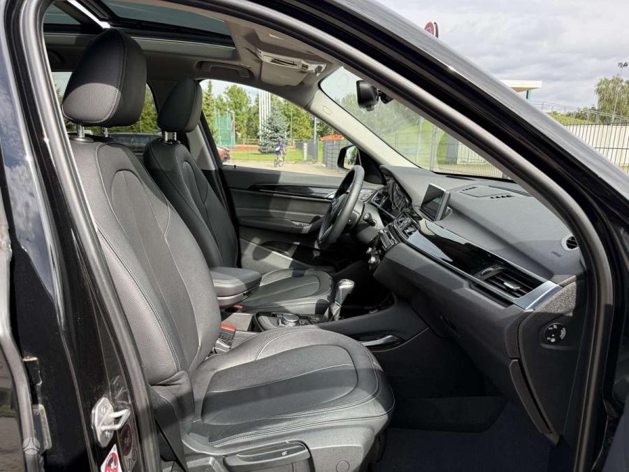 Melns BMW X1 2015 Joniškis, ar dzinēja tilpumu 2.00 L un nobraukumu 166 tūkst. km par 14250 €, foto 13 vietnē AUTOMOTO.COM.LV