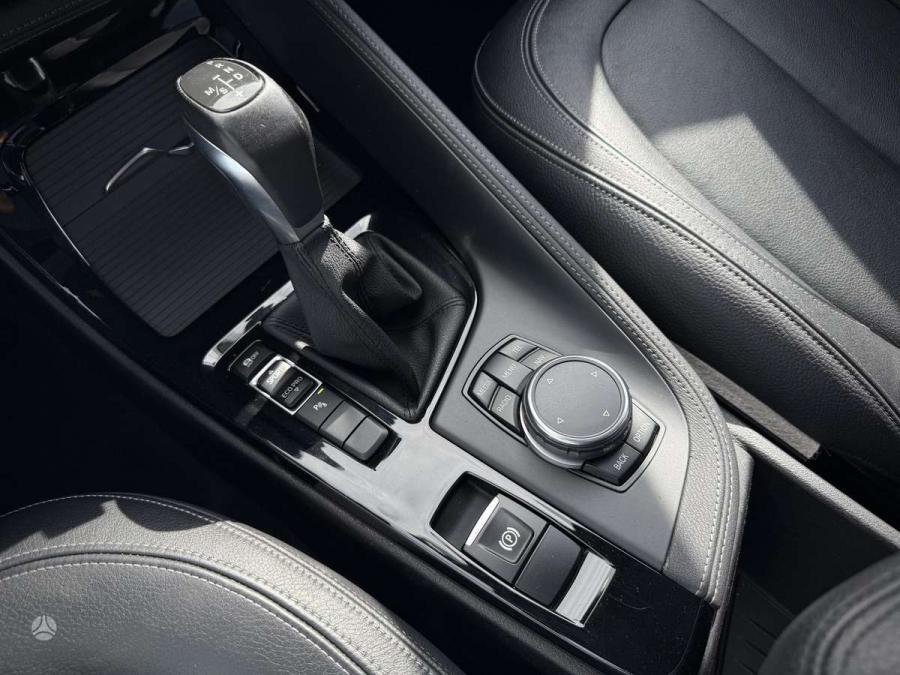 Melns BMW X1 2015 Joniškis, ar dzinēja tilpumu 2.00 L un nobraukumu 166 tūkst. km par 14250 €, foto 23 vietnē AUTOMOTO.COM.LV