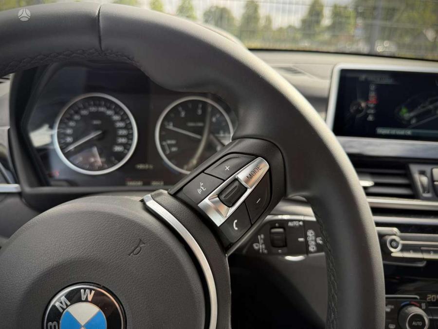 Melns BMW X1 2015 Joniškis, ar dzinēja tilpumu 2.00 L un nobraukumu 166 tūkst. km par 14250 €, foto 25 vietnē AUTOMOTO.COM.LV