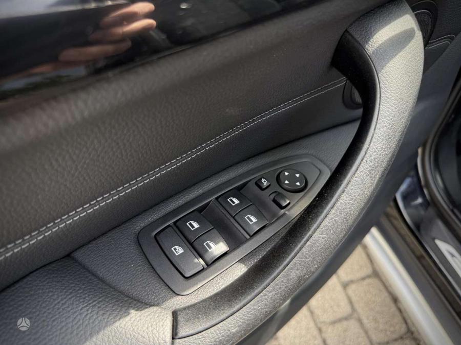 Melns BMW X1 2015 Joniškis, ar dzinēja tilpumu 2.00 L un nobraukumu 166 tūkst. km par 14250 €, foto 30 vietnē AUTOMOTO.COM.LV