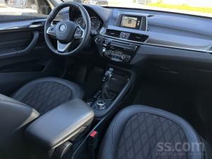 Black BMW X1 2016 in Jelgava, with an engine capacity of 2.00 L and mileage of 235 thousand km for 15450 €, photo 4 on AUTOMOTO.COM.LV