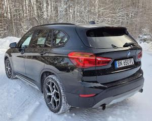 Melns BMW X1 2016 Elektrėnai, ar dzinēja tilpumu 2.00 L un nobraukumu 218 tūkst. km par 14100 €, foto 4 vietnē AUTOMOTO.COM.LV