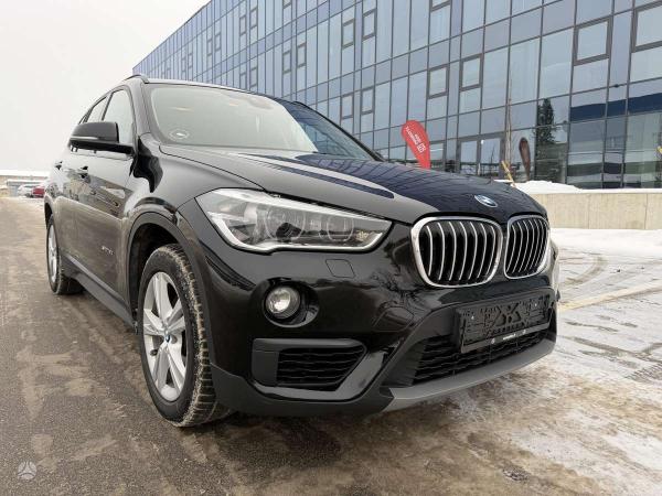 Black BMW X1 2016 in Panevezys, with an engine capacity of 2.00 L and mileage of 283 thousand km for 11750 €, photo 2 on AUTOMOTO.COM.LV