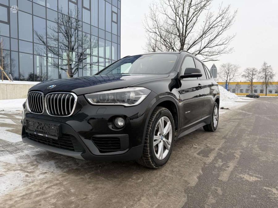 Melns BMW X1 2016 Panevēža, ar dzinēja tilpumu 2.00 L un nobraukumu 283 tūkst. km par 11750 €, foto 4 vietnē AUTOMOTO.COM.LV