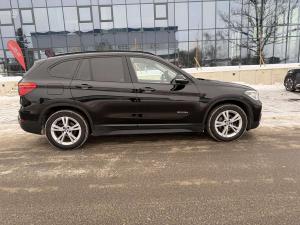 Melns BMW X1 2016 Panevēža, ar dzinēja tilpumu 2.00 L un nobraukumu 283 tūkst. km par 11750 €, foto 8 vietnē AUTOMOTO.COM.LV