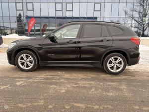 Melns BMW X1 2016 Panevēža, ar dzinēja tilpumu 2.00 L un nobraukumu 283 tūkst. km par 11750 €, foto 9 vietnē AUTOMOTO.COM.LV