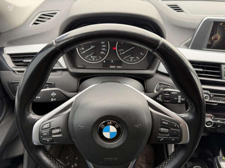 Melns BMW X1 2016 Panevēža, ar dzinēja tilpumu 2.00 L un nobraukumu 283 tūkst. km par 11750 €, foto 20 vietnē AUTOMOTO.COM.LV