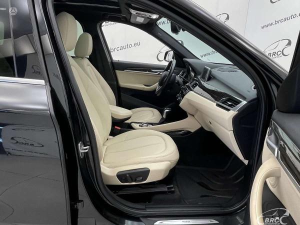 Black BMW X1 2016 in Vilnius, with an engine capacity of 2.00 L and mileage of 69 thousand km for 12500 €, photo 5 on AUTOMOTO.COM.LV