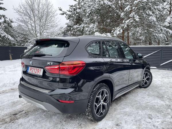 Black BMW X1 2016 in Druskininkai, with an engine capacity of 2.00 L and mileage of 216 thousand km for 13990 €, photo 4 on AUTOMOTO.COM.LV