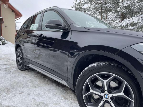 Black BMW X1 2016 in Druskininkai, with an engine capacity of 2.00 L and mileage of 216 thousand km for 13990 €, photo 8 on AUTOMOTO.COM.LV
