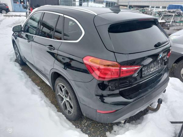 Melns BMW X1 2016 Kauņa, ar dzinēja tilpumu 2.00 L un nobraukumu 168 tūkst. km par 13990 €, foto 3 vietnē AUTOMOTO.COM.LV