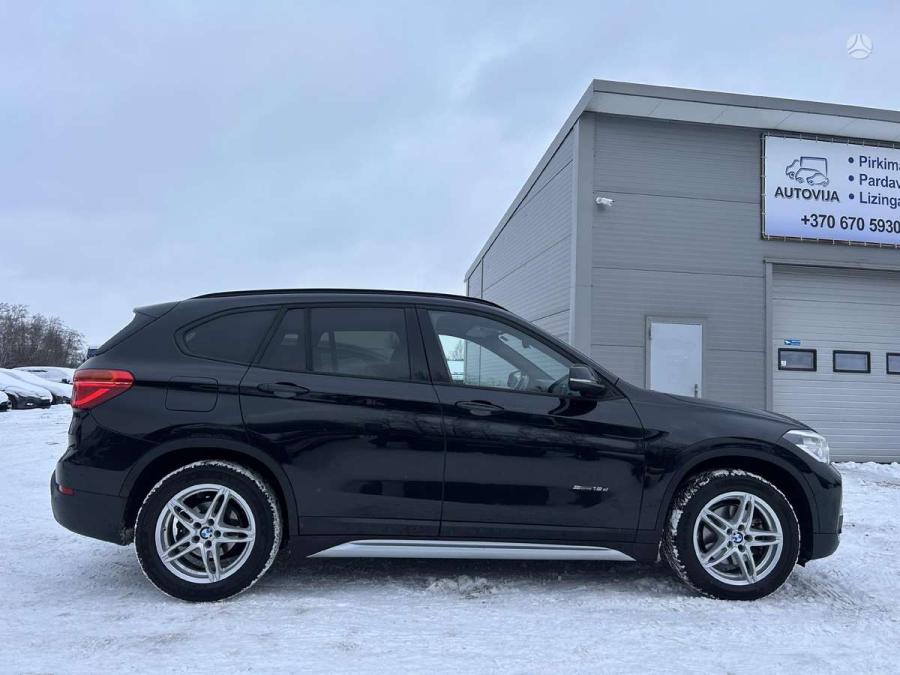 Black BMW X1 2016 in Utena, with an engine capacity of 2.00 L and mileage of 250 thousand km for 9200 €, photo 5 on AUTOMOTO.COM.LV