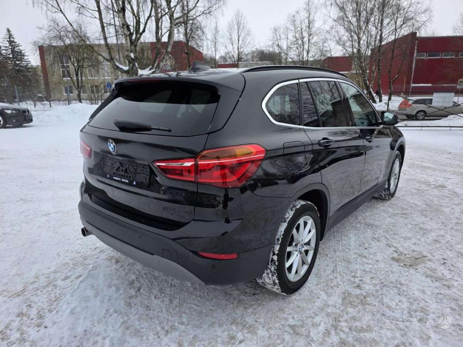 Melns BMW X1 2016 Telšiai, ar dzinēja tilpumu 2.00 L un nobraukumu 199 tūkst. km par 13250 €, foto 3 vietnē AUTOMOTO.COM.LV