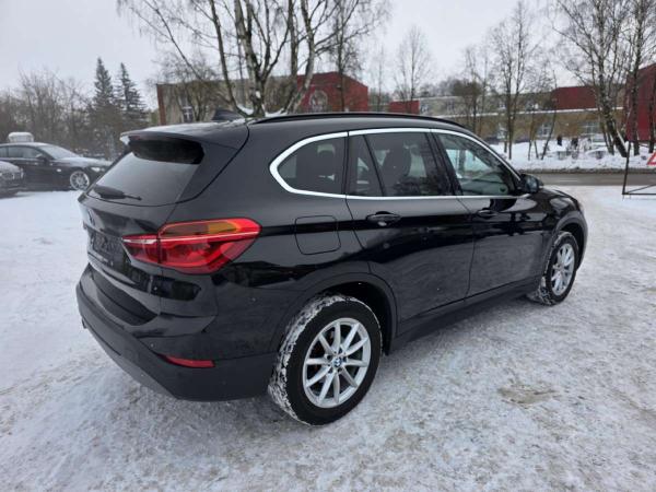 Black BMW X1 2016 in Telschi, with an engine capacity of 2.00 L and mileage of 199 thousand km for 13250 €, photo 9 on AUTOMOTO.COM.LV
