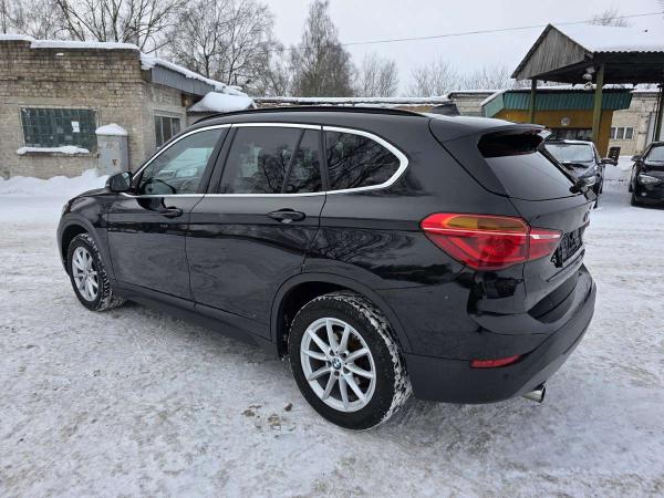 Black BMW X1 2016 in Telschi, with an engine capacity of 2.00 L and mileage of 199 thousand km for 13250 €, photo 10 on AUTOMOTO.COM.LV