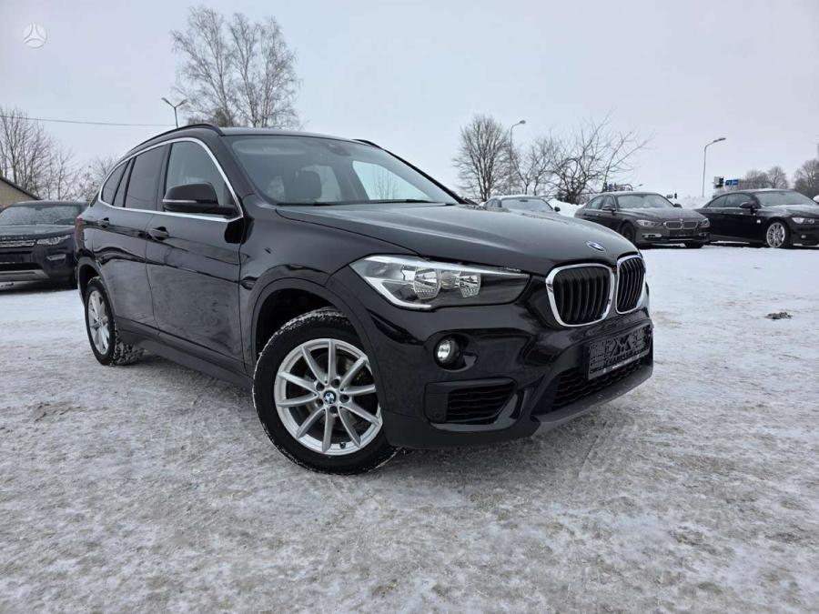Melns BMW X1 2016 Telšiai, ar dzinēja tilpumu 2.00 L un nobraukumu 199 tūkst. km par 13250 €, foto 35 vietnē AUTOMOTO.COM.LV