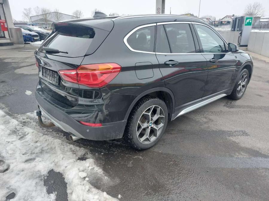 Black BMW X1 2016 in Kaunas, with an engine capacity of 2.00 L and mileage of 160 thousand km for 14890 €, photo 8 on AUTOMOTO.COM.LV