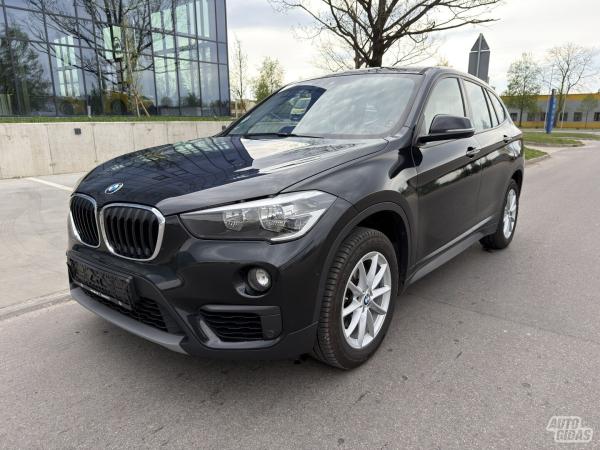 Black BMW X1 2016 in Panevezys, with an engine capacity of 2.00 L and mileage of 249 thousand km for 11850 €, photo 3 on AUTOMOTO.COM.LV