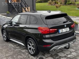 Black BMW X1 2016 in Riga, with an engine capacity of 2.00 L and mileage of 267 thousand km for 9900 €, photo 3 on AUTOMOTO.COM.LV
