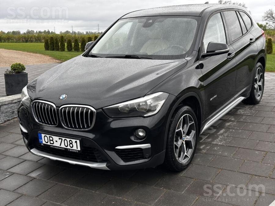 Black BMW X1 2016 in Riga, with an engine capacity of 2.00 L and mileage of 267 thousand km for 9900 €, photo 6 on AUTOMOTO.COM.LV