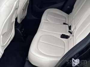 Black BMW X1 2016 in Riga, with an engine capacity of 2.00 L and mileage of 267 thousand km for 9900 €, photo 9 on AUTOMOTO.COM.LV