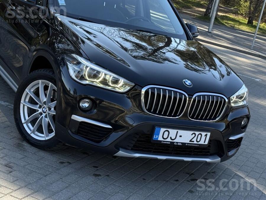 Black BMW X1 2016 in Jurmala, with an engine capacity of 2.00 L and mileage of 0 thousand km for 13950 €, photo 4 on AUTOMOTO.COM.LV
