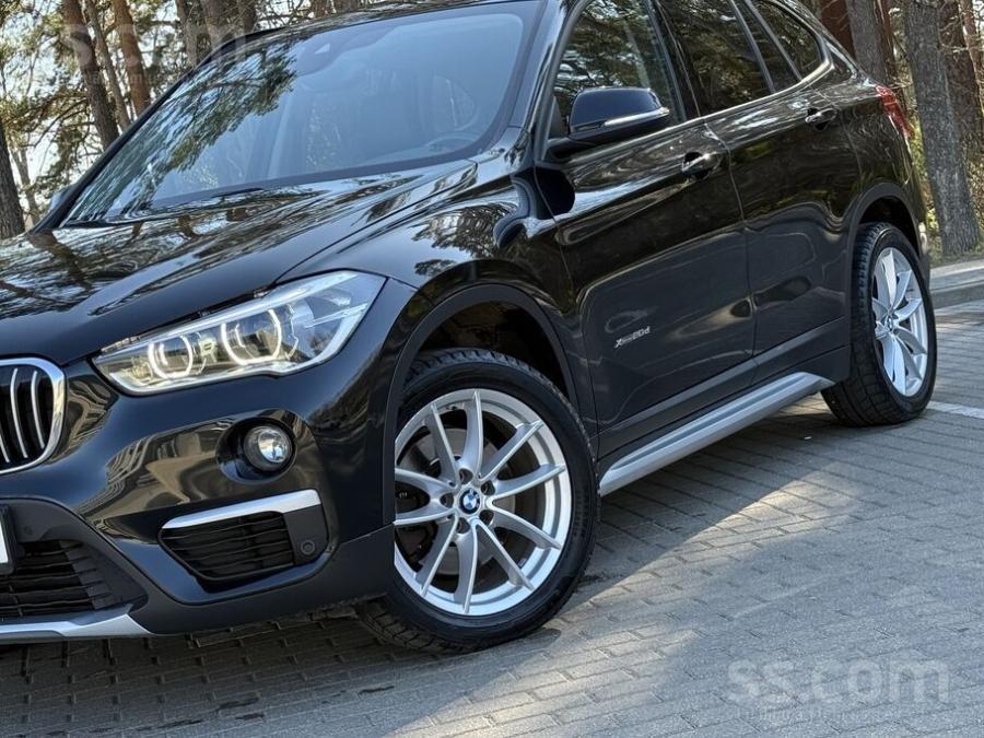Black BMW X1 2016 in Jurmala, with an engine capacity of 2.00 L and mileage of 0 thousand km for 13950 €, photo 7 on AUTOMOTO.COM.LV