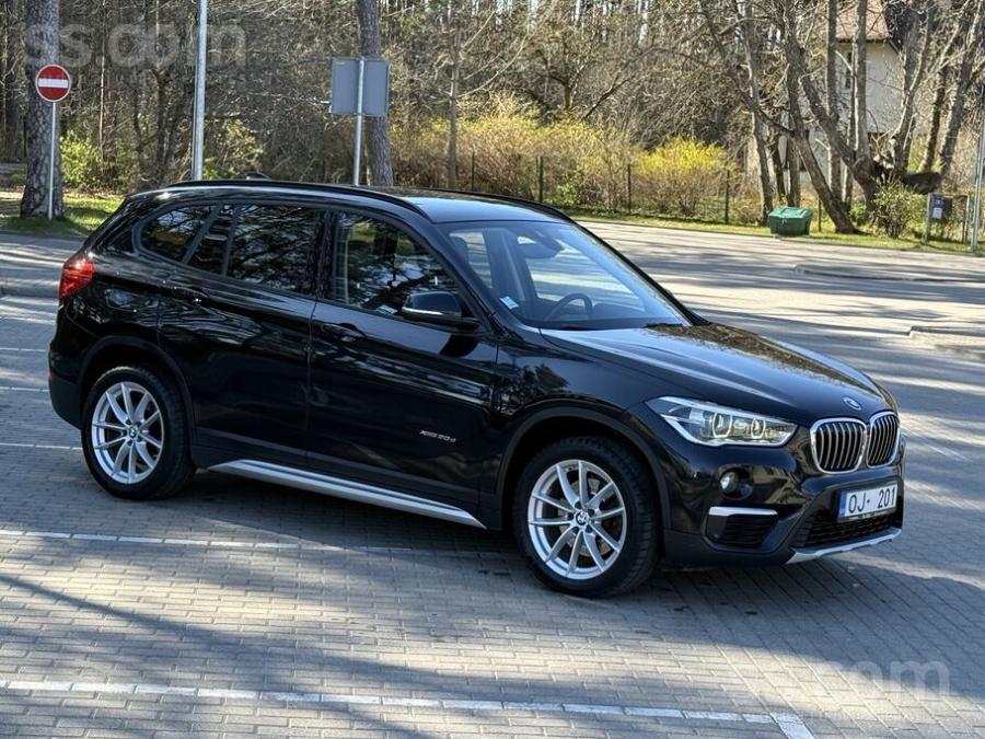 Black BMW X1 2016 in Jurmala, with an engine capacity of 2.00 L and mileage of 0 thousand km for 13950 €, photo 12 on AUTOMOTO.COM.LV
