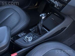 Black BMW X1 2016 in Jurmala, with an engine capacity of 2.00 L and mileage of 0 thousand km for 13950 €, photo 21 on AUTOMOTO.COM.LV