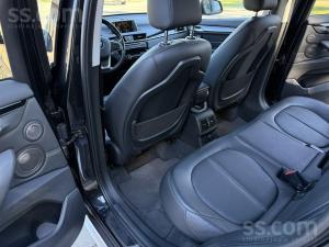 Black BMW X1 2016 in Jurmala, with an engine capacity of 2.00 L and mileage of 0 thousand km for 13950 €, photo 23 on AUTOMOTO.COM.LV