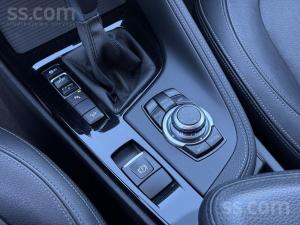 Black BMW X1 2016 in Jurmala, with an engine capacity of 2.00 L and mileage of 0 thousand km for 13950 €, photo 30 on AUTOMOTO.COM.LV