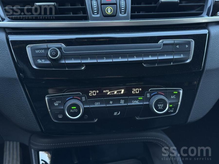 Black BMW X1 2016 in Jurmala, with an engine capacity of 2.00 L and mileage of 0 thousand km for 13950 €, photo 31 on AUTOMOTO.COM.LV