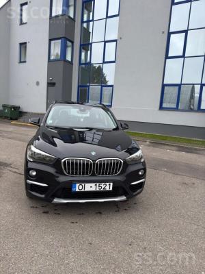 Black BMW X1 2016 in Cesis, with an engine capacity of 2.00 L and mileage of 185 thousand km for 12800 €, photo 9 on AUTOMOTO.COM.LV