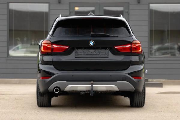 Melns BMW X1 2016 Jelgava, ar dzinēja tilpumu 2.00 L un nobraukumu 235 tūkst. km par 13850 €, foto 7 vietnē AUTOMOTO.COM.LV