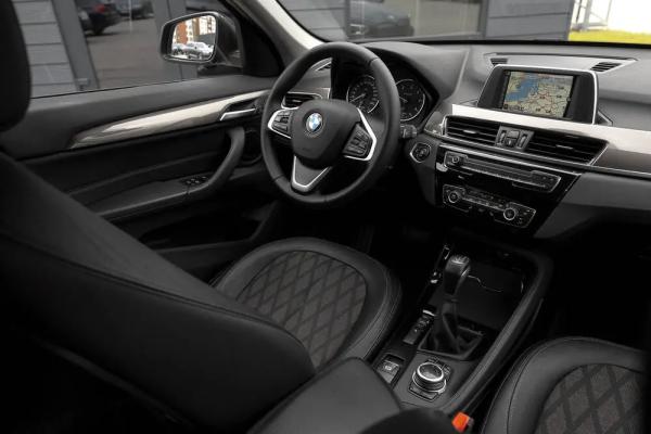 Melns BMW X1 2016 Jelgava, ar dzinēja tilpumu 2.00 L un nobraukumu 235 tūkst. km par 13850 €, foto 8 vietnē AUTOMOTO.COM.LV
